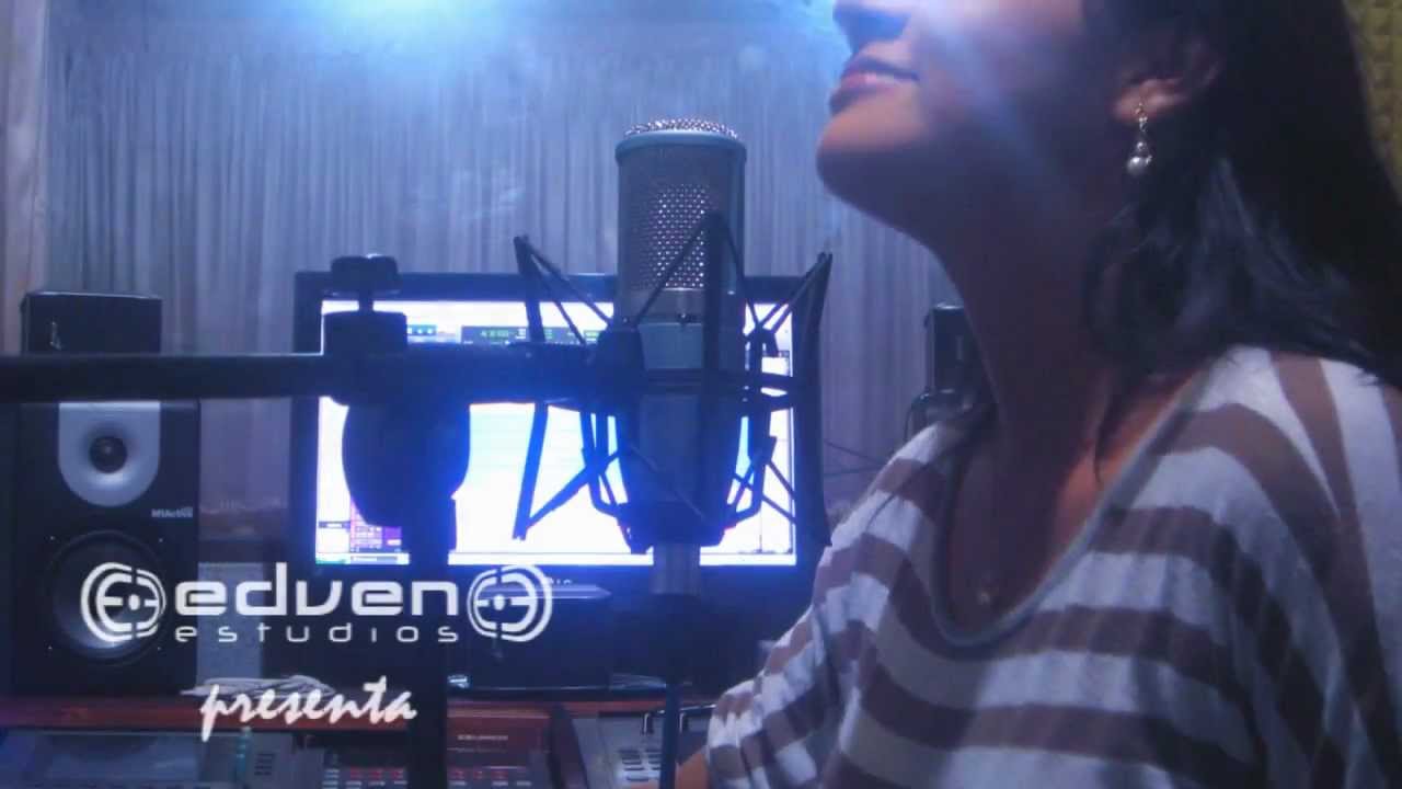 ZEIDA - MIL LÁGRIMAS - Video Oficial. - YouTube