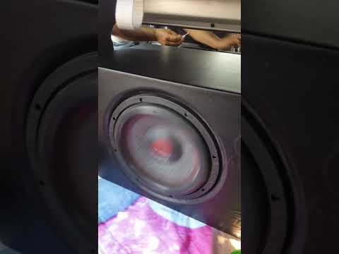 Massive Summo 12" 1500 Rms - YouTube