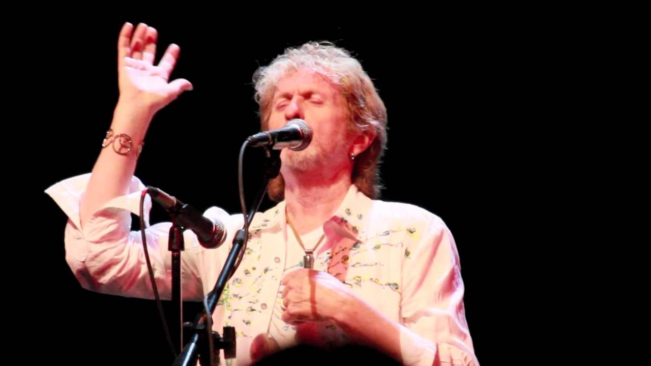 Jon Anderson sings about Love - The Voice of YES - YouTube