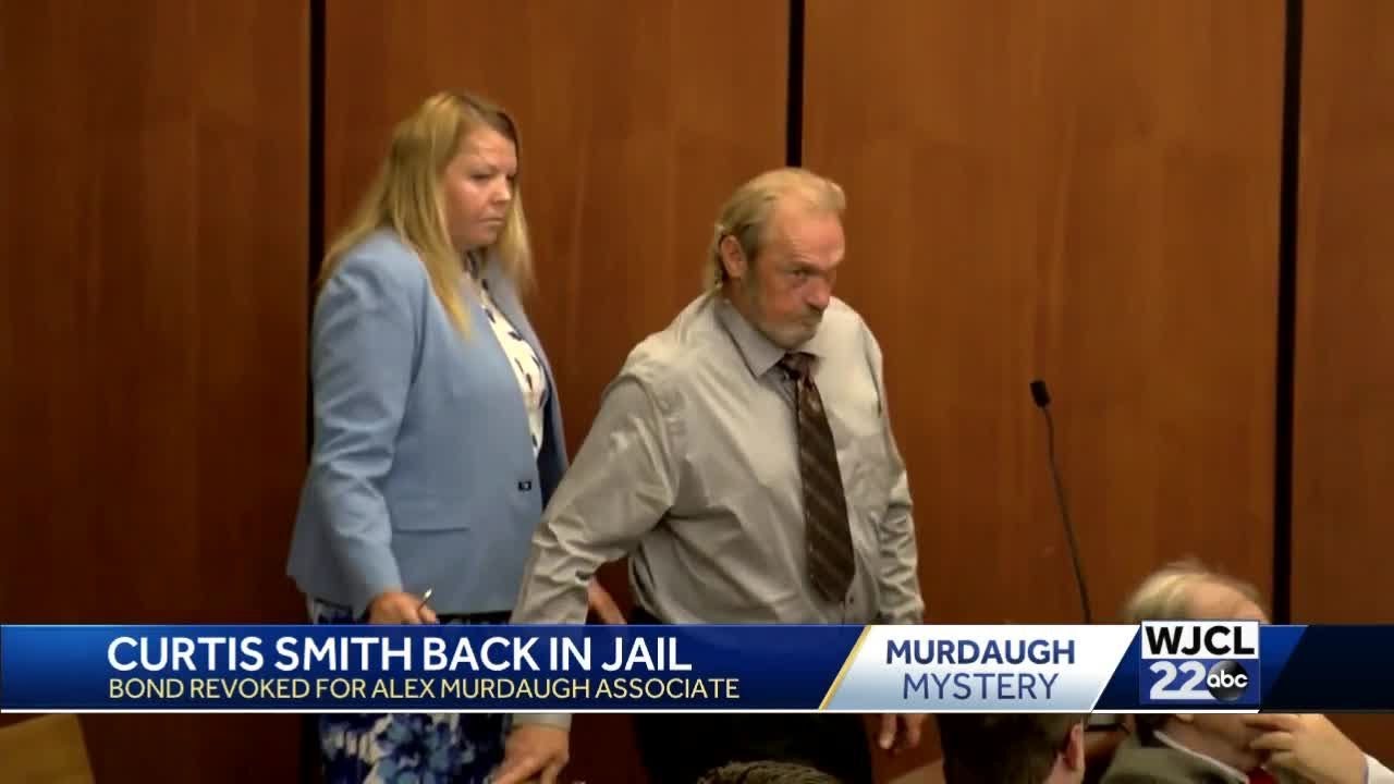 Murdaugh case: Curtis Edward Smith has bond revoked - YouTube