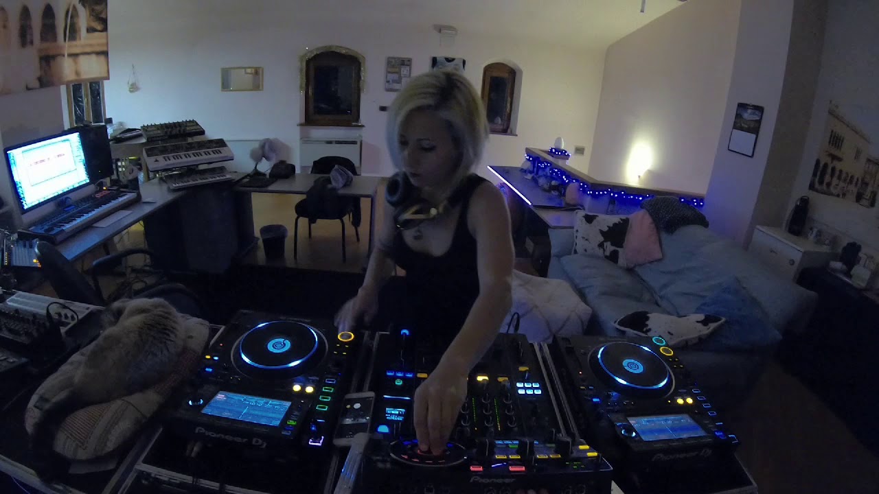 e Lisa - Live dj set - YouTube