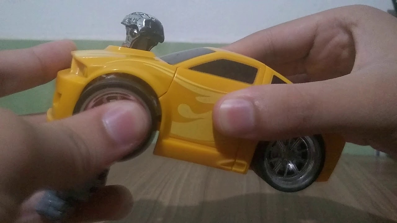 Hot Wheels Modifighters- Skullface Gold Armor - YouTube
