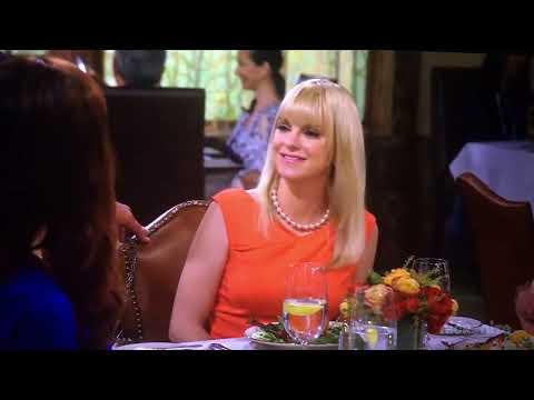 Mom   Sara Rue as Candace 2
