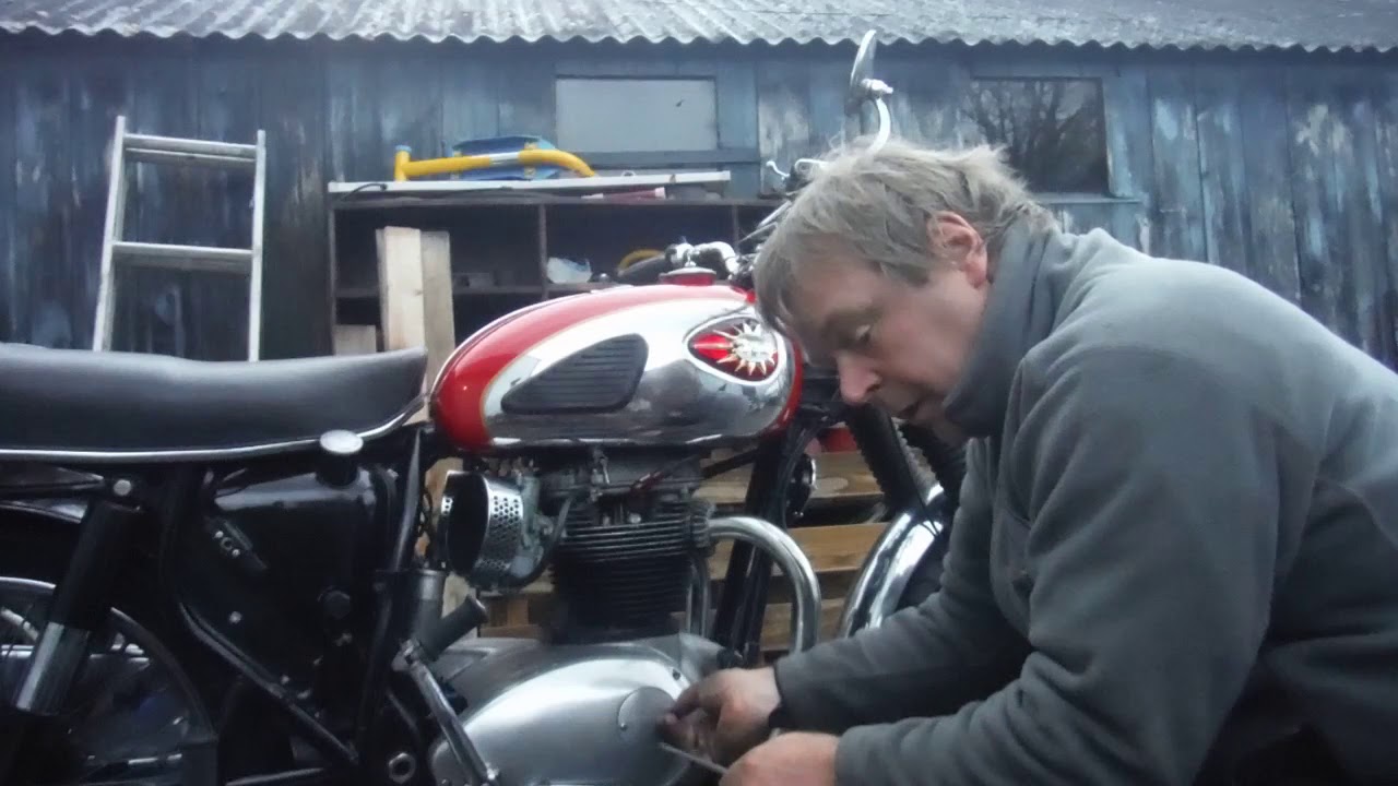 BSA A65 Lightning first start after full engine rebuild at Performance ...