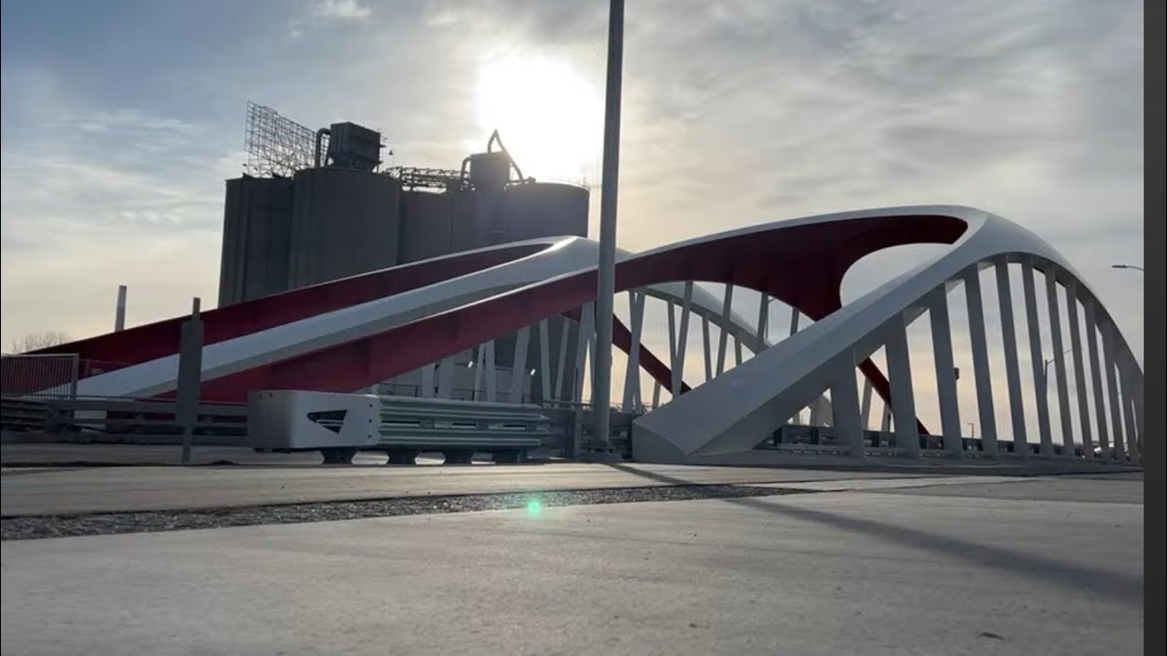 Toronto LIVE: New Waterfront Megaproject Cherry Street Bridges - YouTube