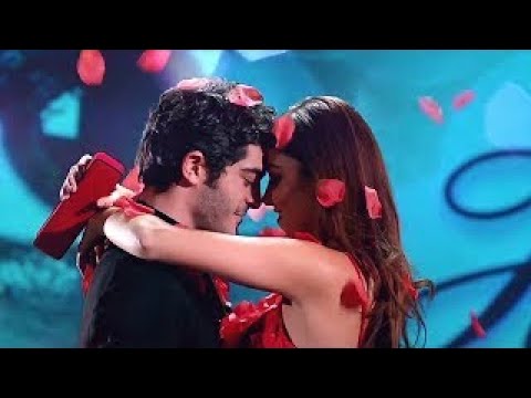 Hothon Se Chhu Lo Tum full romantic song video .Murat and Hayat Romantic Song 2017.