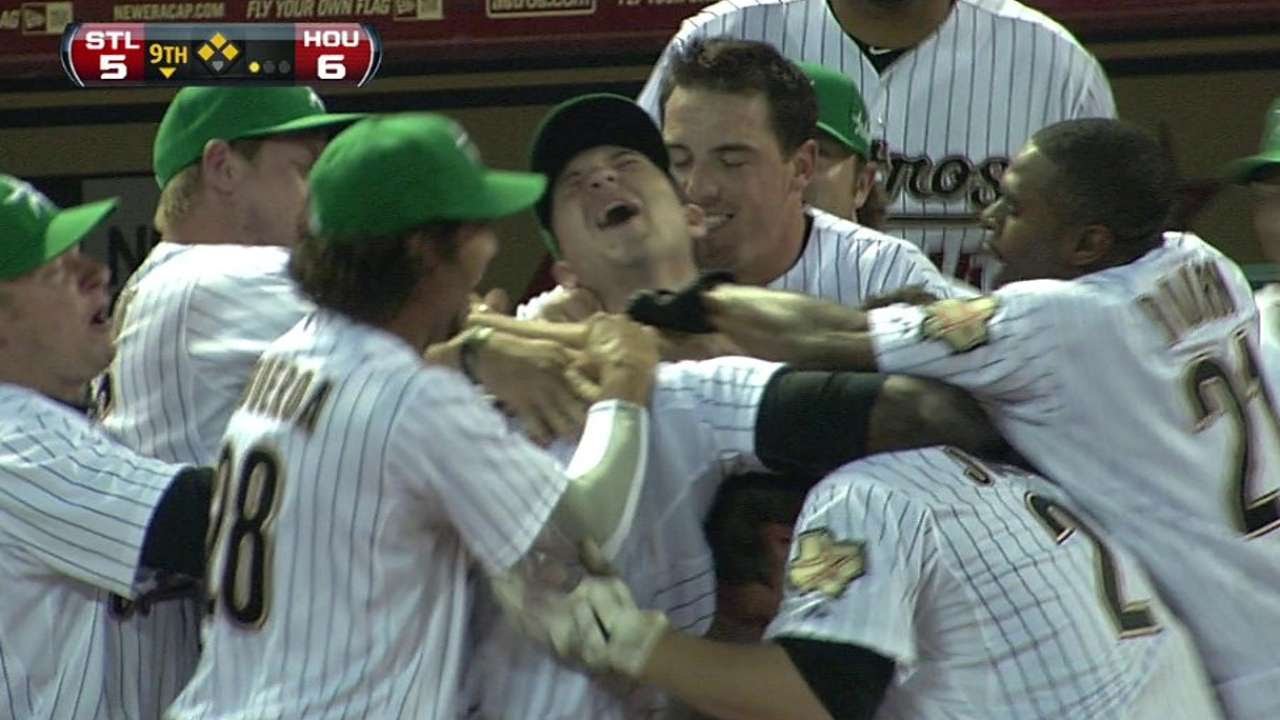 Hall wins it with a walk-off single to left - YouTube
