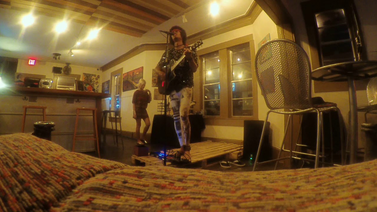 Psychic Dove "Magic City" Miami house of roots. - YouTube