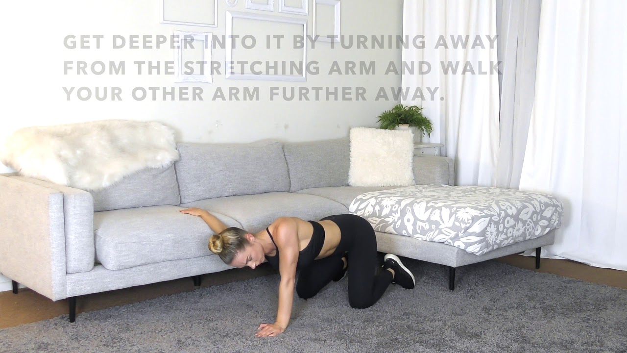 Kneeling Chest Stretch - YouTube