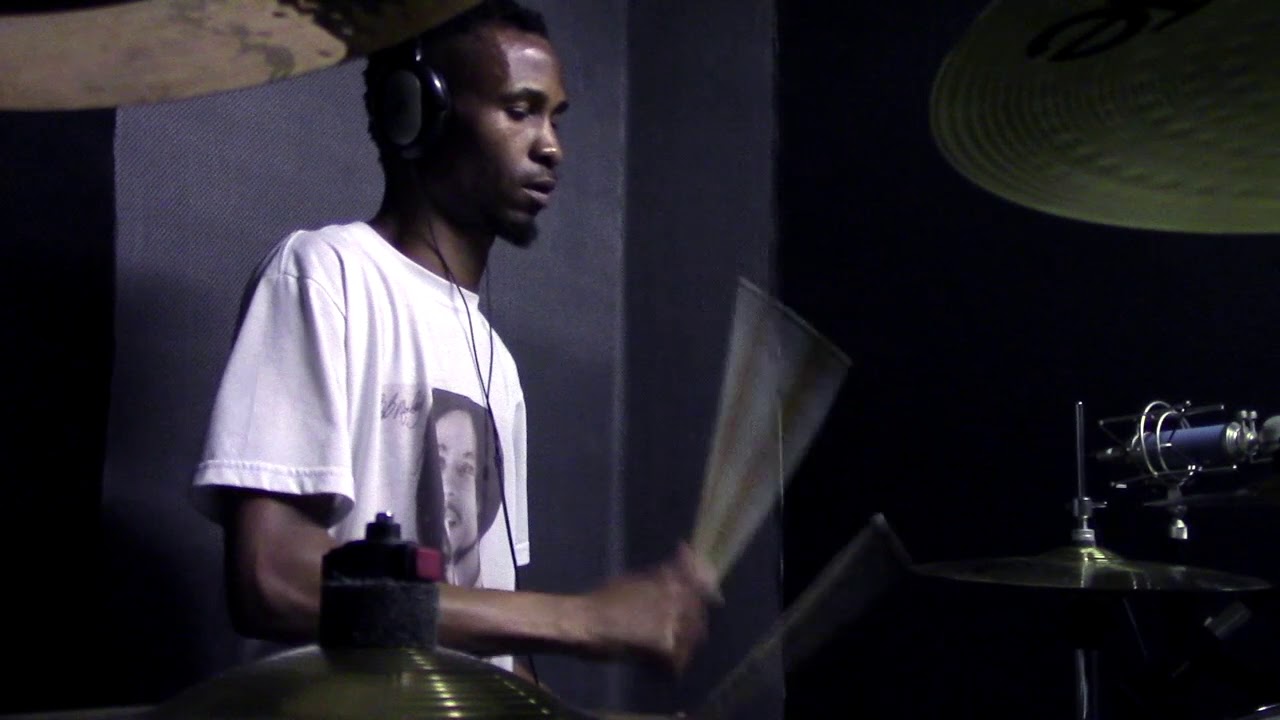 Tiri Vanhu Vako Drum Cover Obert Gomba prod by Joshmat - YouTube