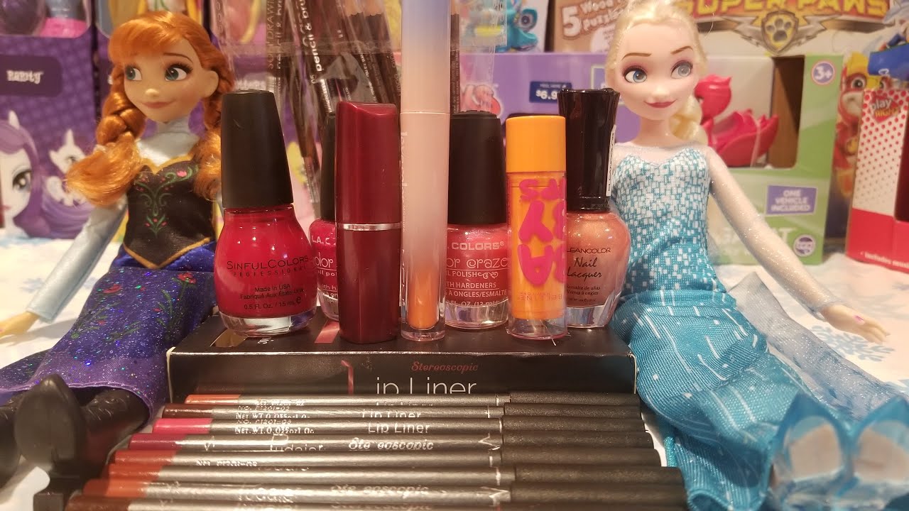 elsa and anna doing makeup - YouTube