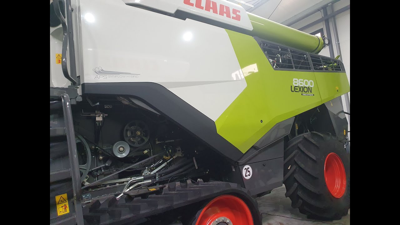 Combine Lexion 8600 TT ready for harvesting! - YouTube