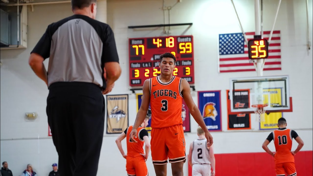 Minnesota Gophers 2024 Recruit Isaac Asuma Highlights vs Solon Springs ...