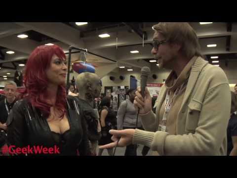 Honey Badger's Randall: SDCC '13 w/Vigilante Diaries-Kristen DeLuca-Tera Patrick