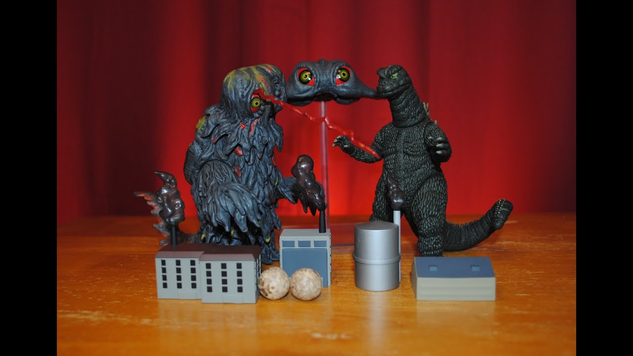 Mezco GODZILLA VS HEDORAH Collectible Review - YouTube