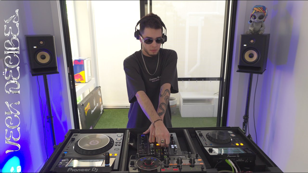 Moon Light Series: Stellar Rhythm / Energising Techno & House Mix - YouTube