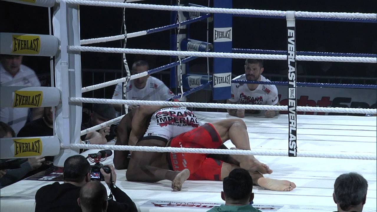 Fightor 1 - Karl Amoussou vs Felipe Salvador Nsue Ayiugono - YouTube