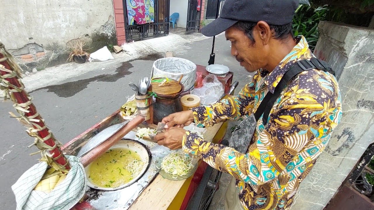 TOGE GORENG - INDONESIAN TRADITIONAL FOOD - YouTube