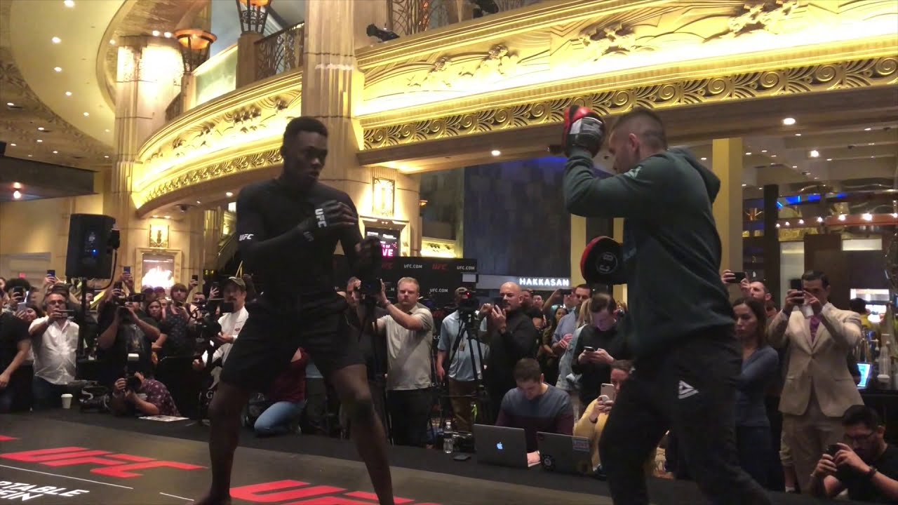 Israel Adesanya Shows Everyone Why He's Called 'The Last Stylebender' - YouTube