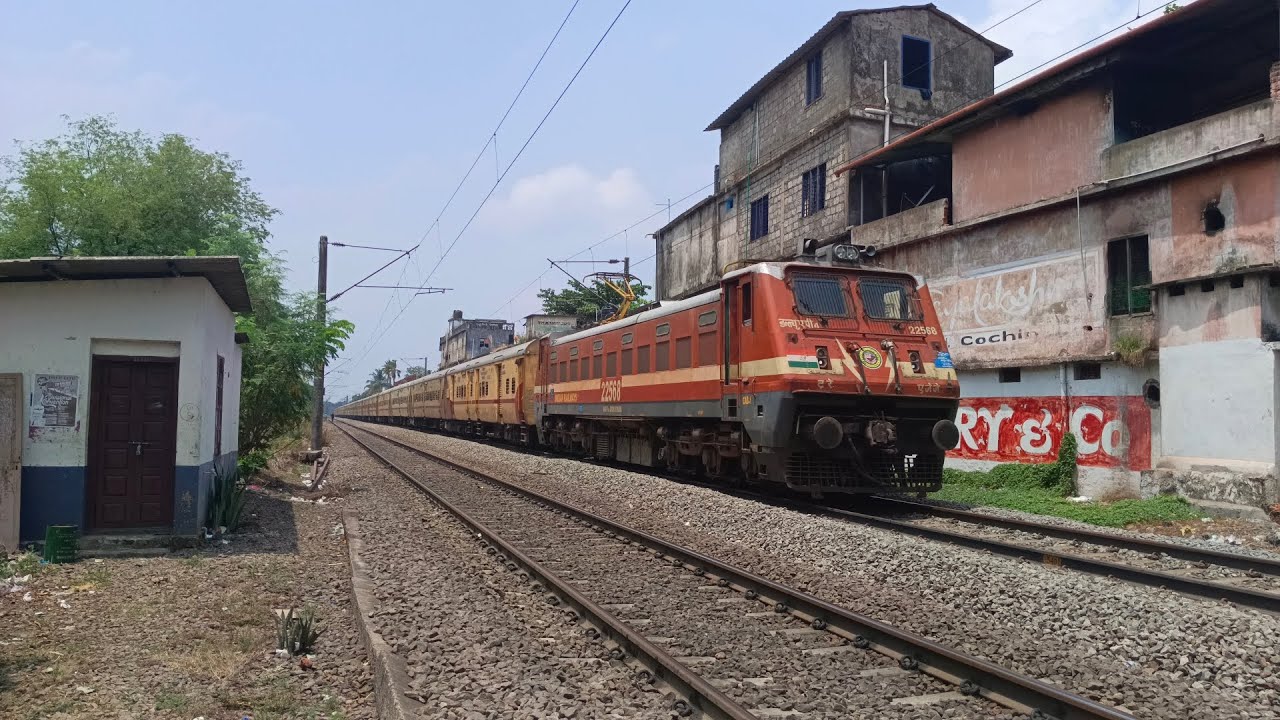 Fresh AJJ WAP4 With Nagarcoil - Mangaluru Parasuram Express 16650 ...