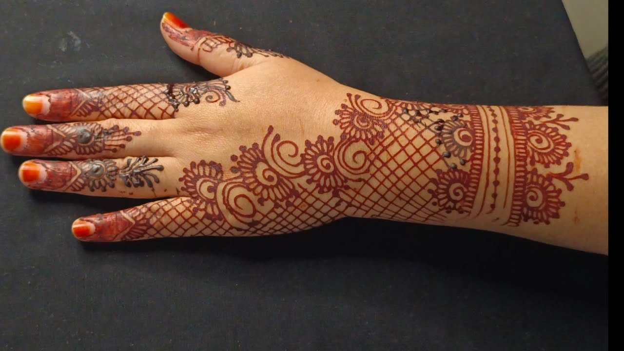 Beautiful and Easy design with Red henna cone #muskanhennacreation# ...