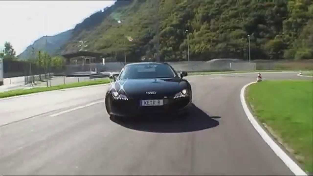 Audi R8 drift - YouTube