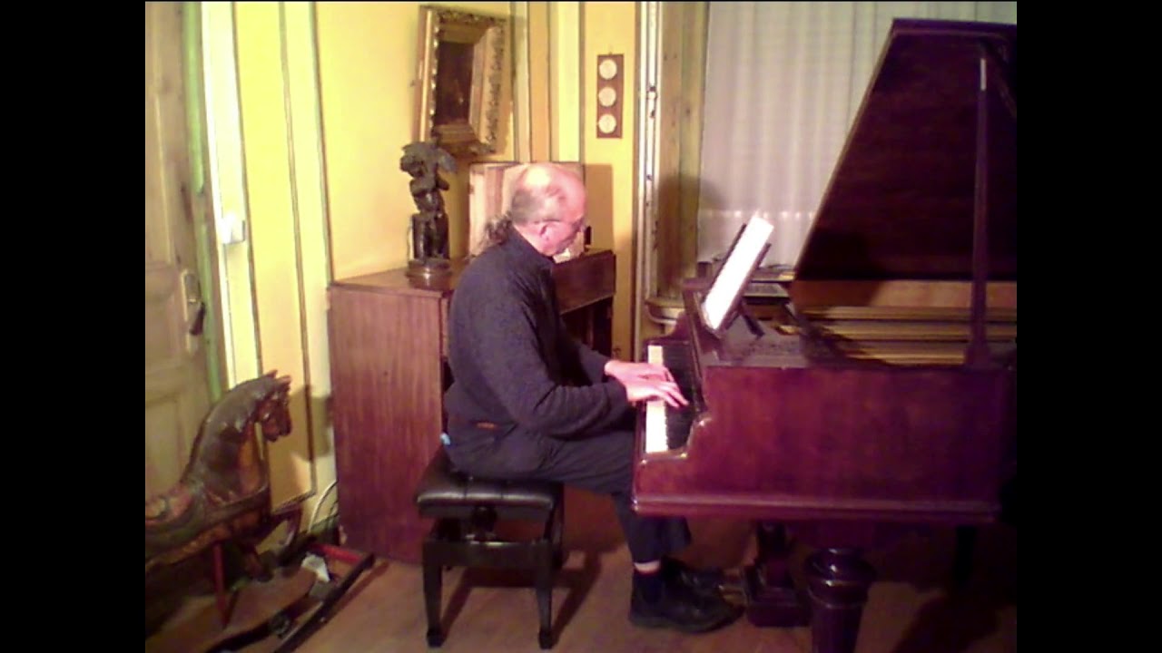 Gentle Rain de Daniel Hellbach - YouTube