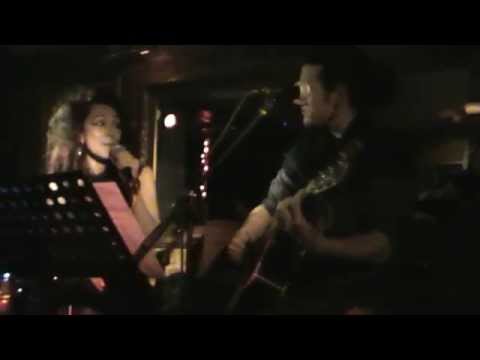 Özge Kutucularoğlu feat Evrencan Gündüz - Gidersen