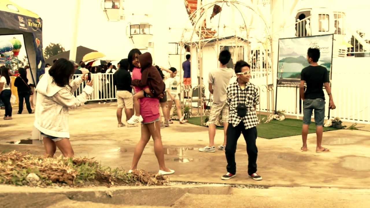 Harlem Shake at Sky Fun Amusement Park - YouTube
