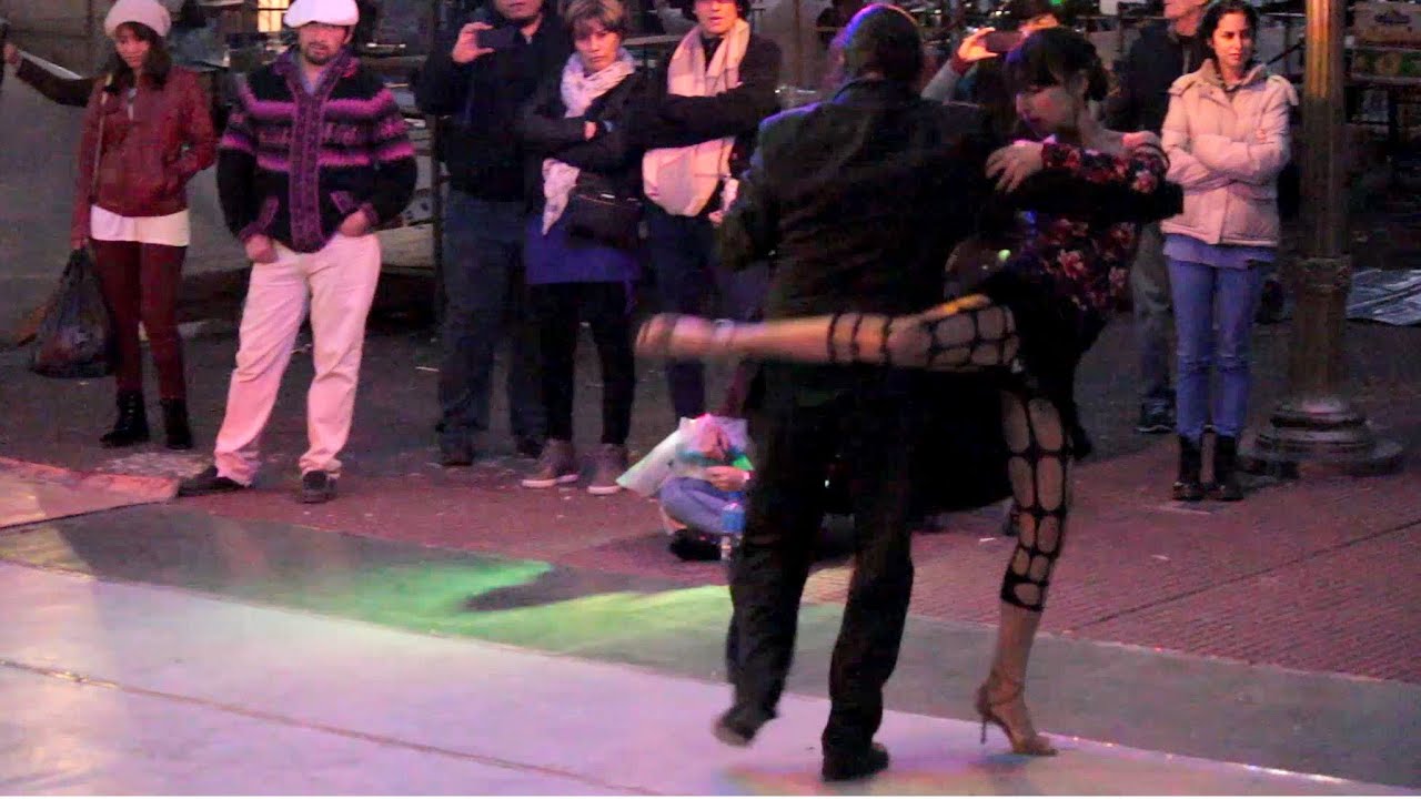 Outdoor Tango Performance in Plaza Dorrega (Buenos Aires) - YouTube
