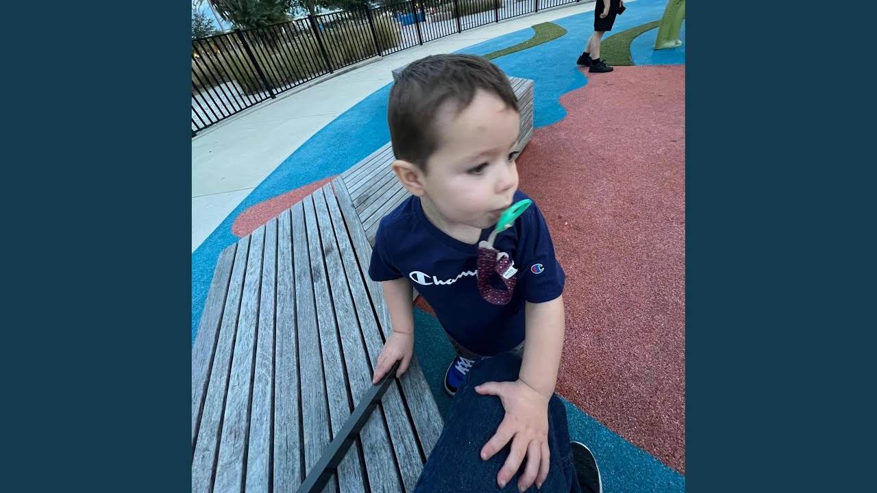 Upbeat Pop Jump - YouTube