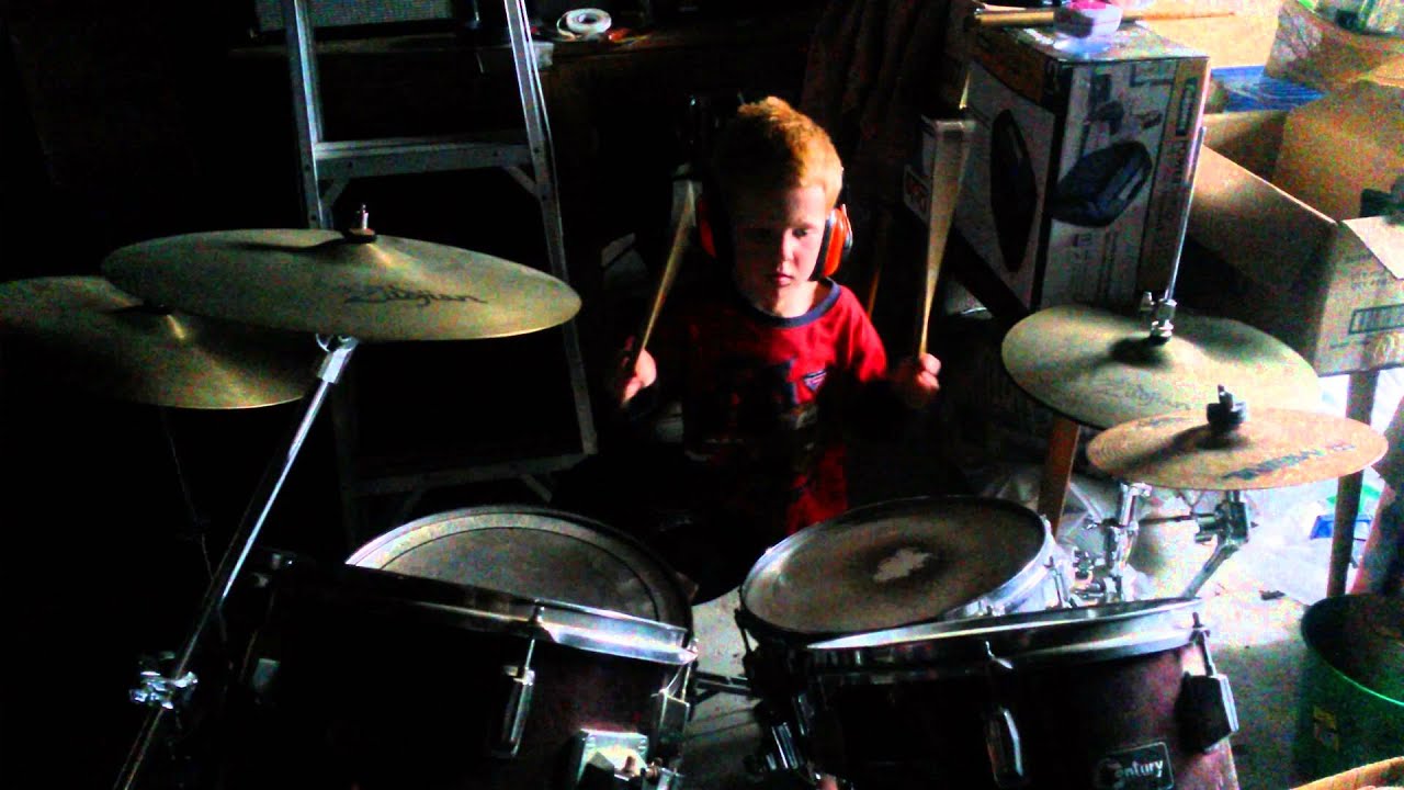 Rockstar drummer in the making - YouTube