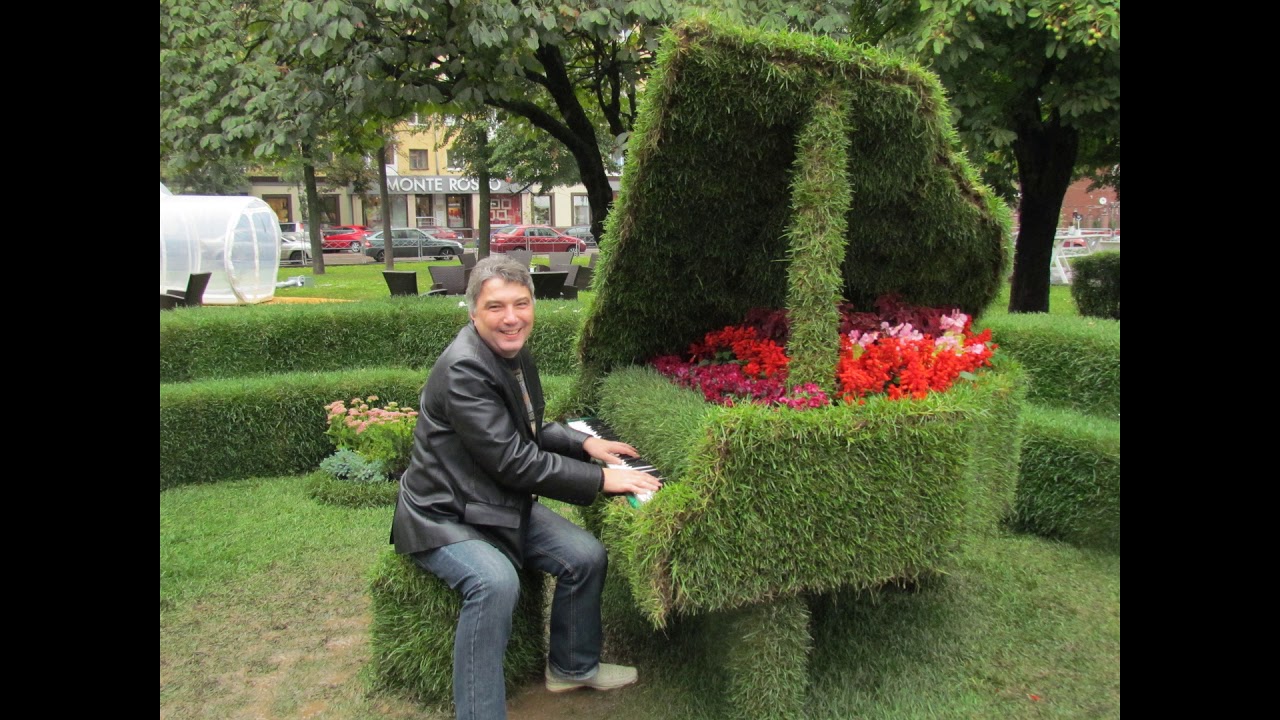 РОЖДЕСТВО Композитор пианист ЮРИЙ ПРОКИН KORG EC150 - YouTube