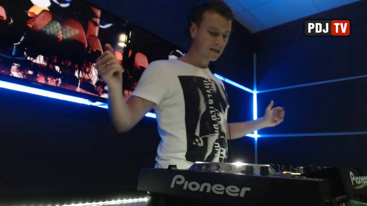 Romantic Live @ Radio Intense 20 09 2016 - YouTube