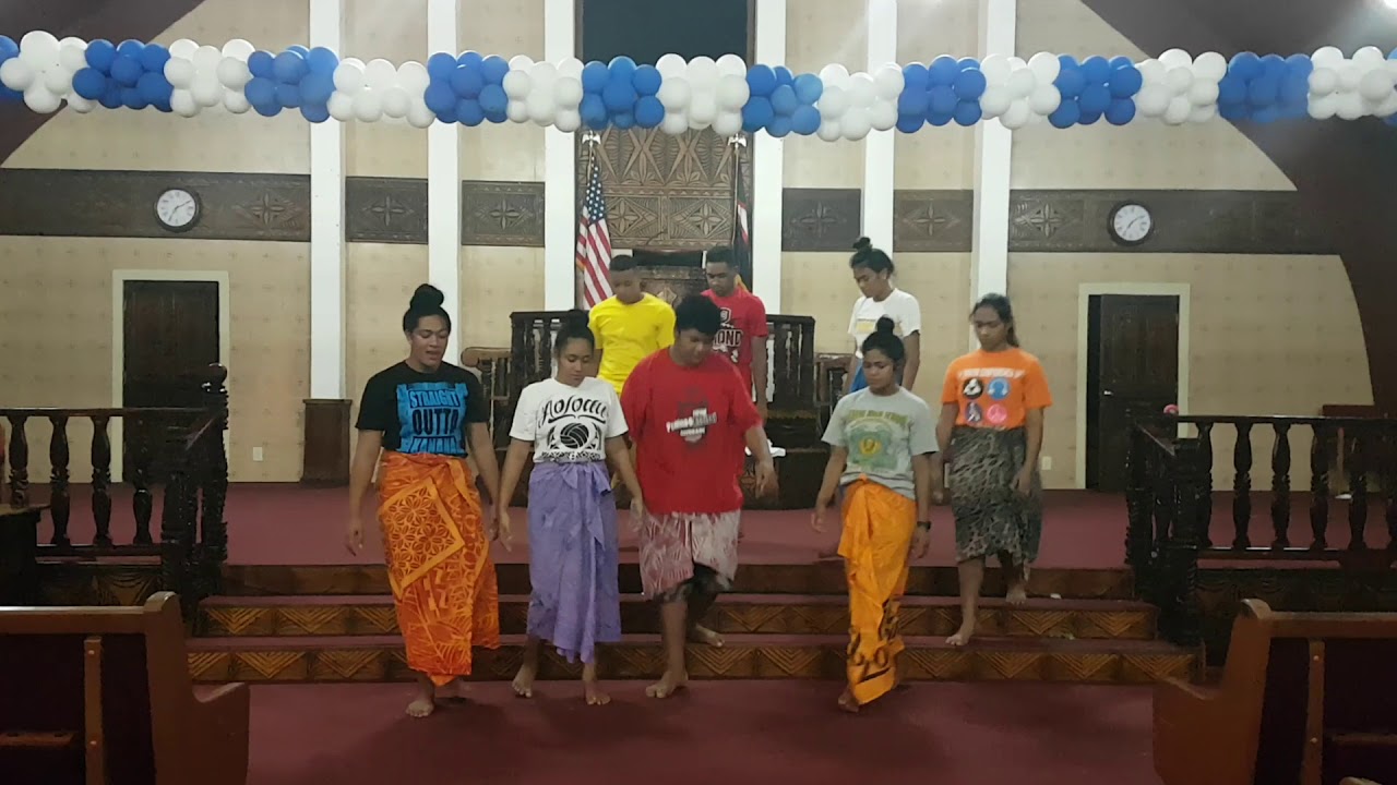 Aoloau 2018 Graduate's Practice - YouTube