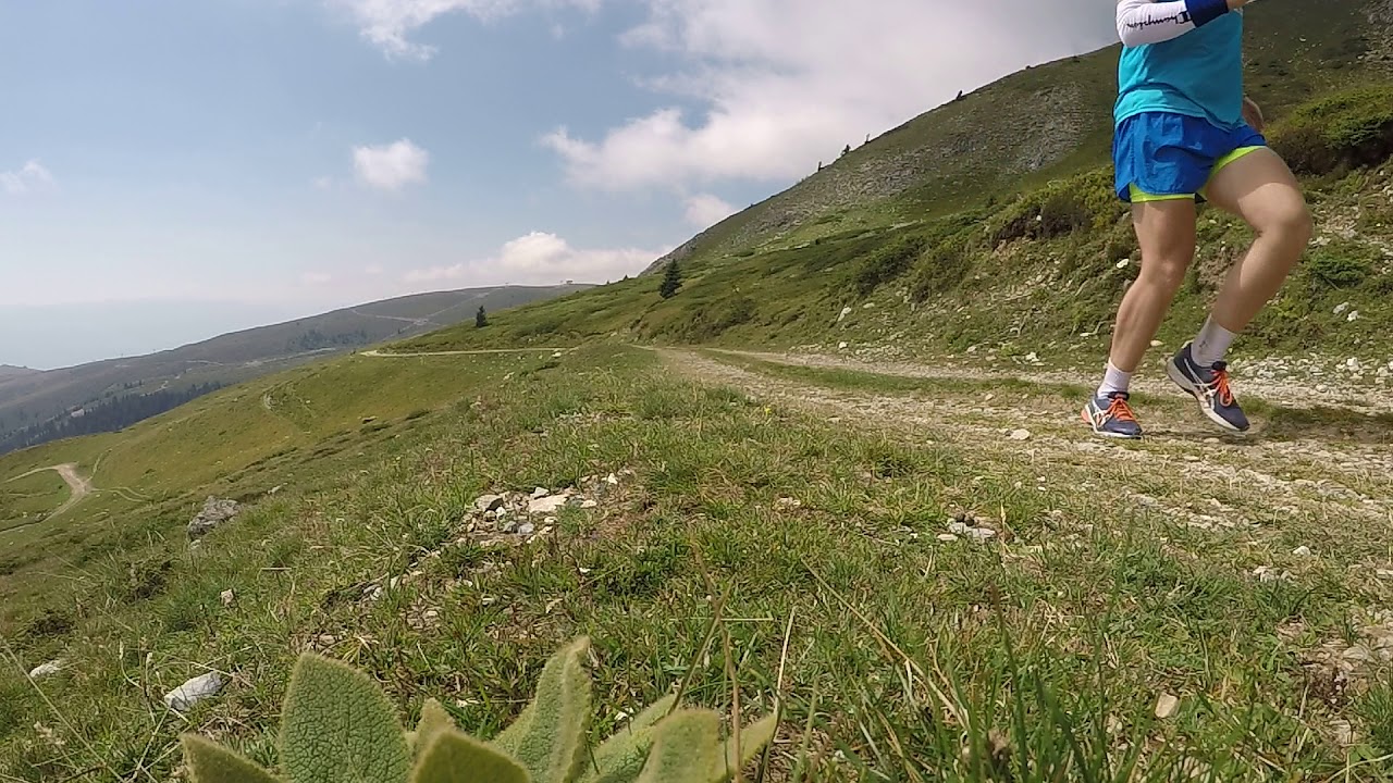 Uphills workout 5 x 30 sec fast 90 sec easy - YouTube