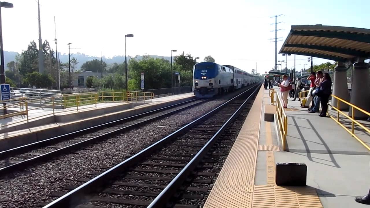 Amtrak #154 & Amtrak #6903 Roll Through Sorrento Valley Station 07-10 ...