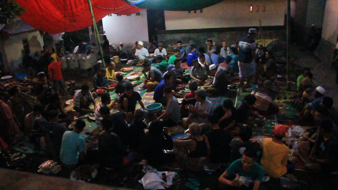 NTB - Begawe Penyaong Suku Sasak Lombok - YouTube