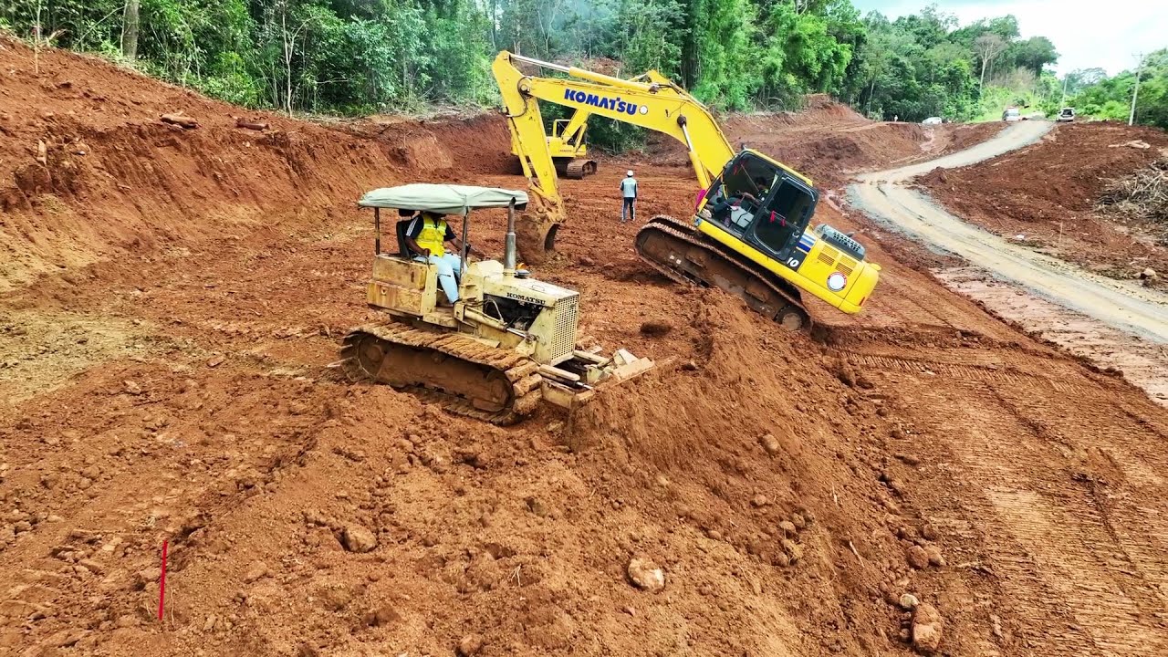 Skills Restoration Road Damage By Landslide Use Bulldozer Excavator ...