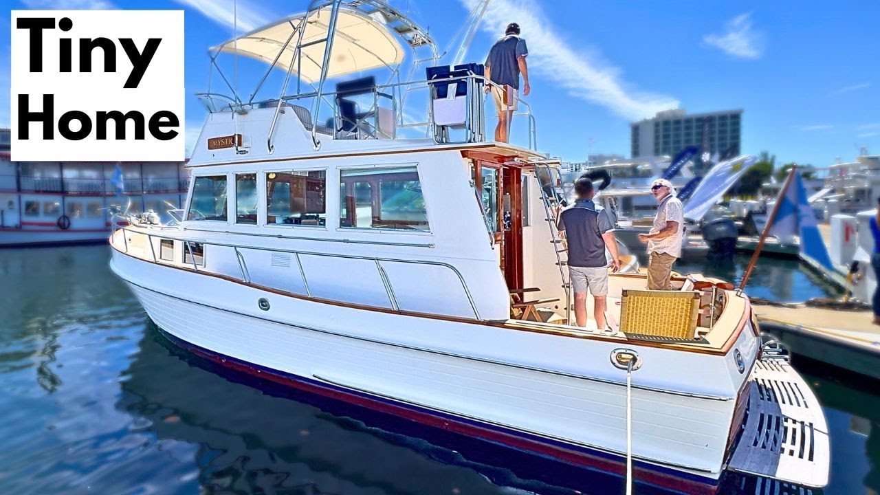 Live on this BRISTOL Trawler! 36' Grand Banks Sedan | Harbor Yacht ...