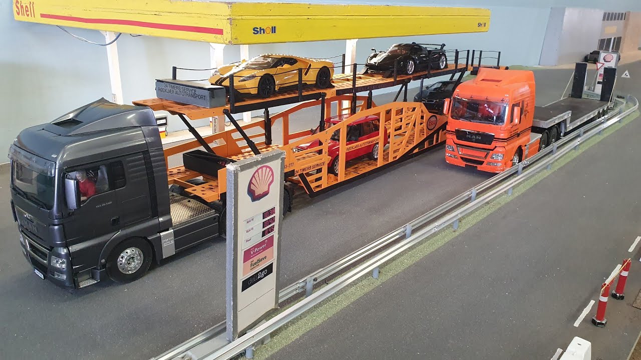 Extra long heavy hauling. RC scale model car transport at its best ...