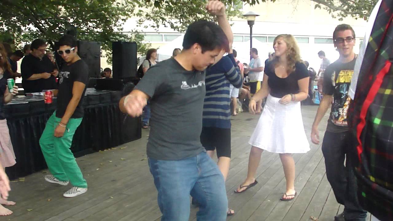 AB Tech- Move it like bernie - YouTube