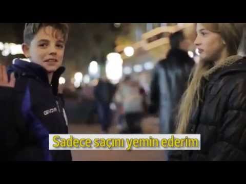 Yanındaki kıza tokat at denilince bakın ne yaptılar