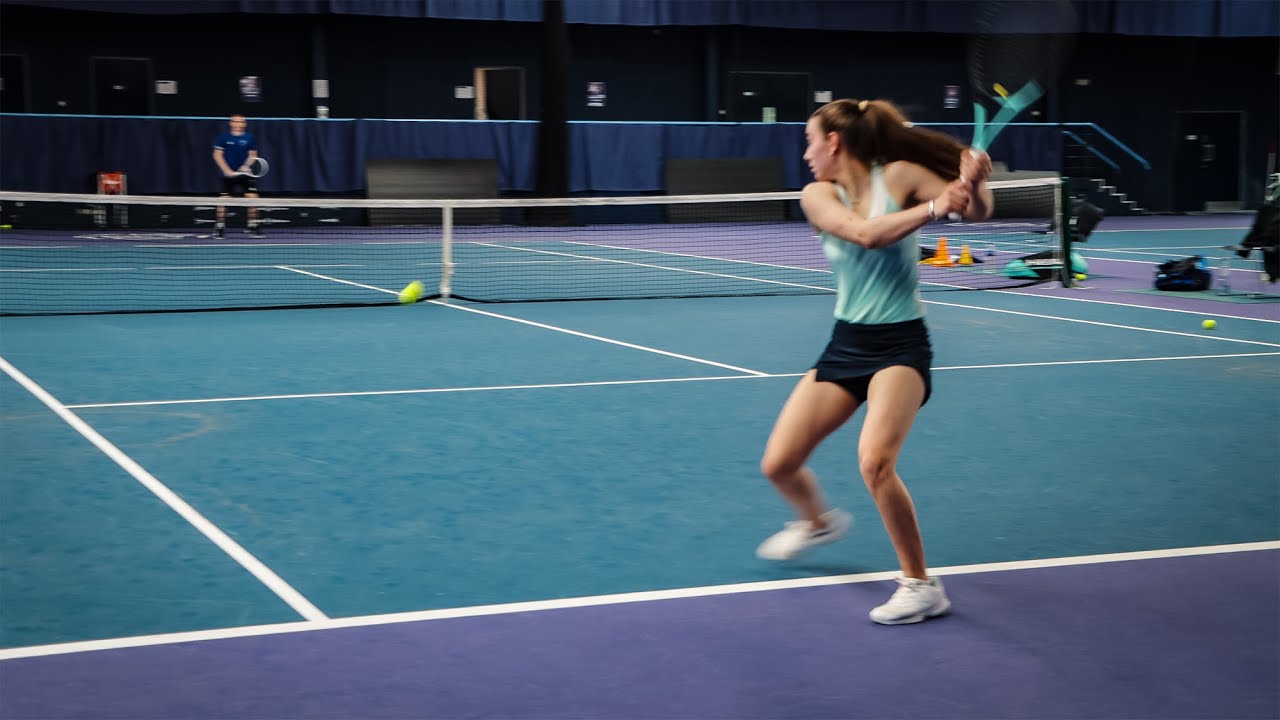 Molly Robinson US College Tennis Video 2025 - YouTube