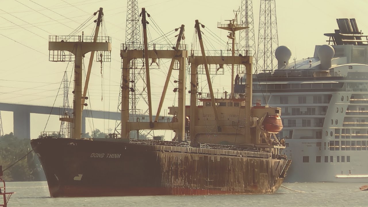 Fascinating Ship Spotting with All Shapes and Sizes #shipspotting - YouTube