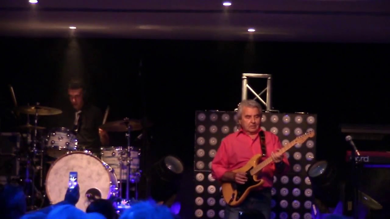 CICCI GUITAR CONDOR - POWER OF LOVE - YouTube