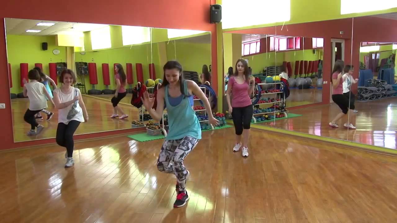 Zumba Fitness with Dina Fomicheva в LifeStyle Tiraspol - YouTube