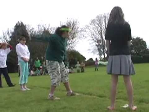 Gumboot Throwing :Whanau Day - YouTube