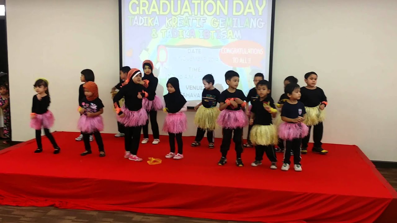 Adam syahmi..dancing - YouTube