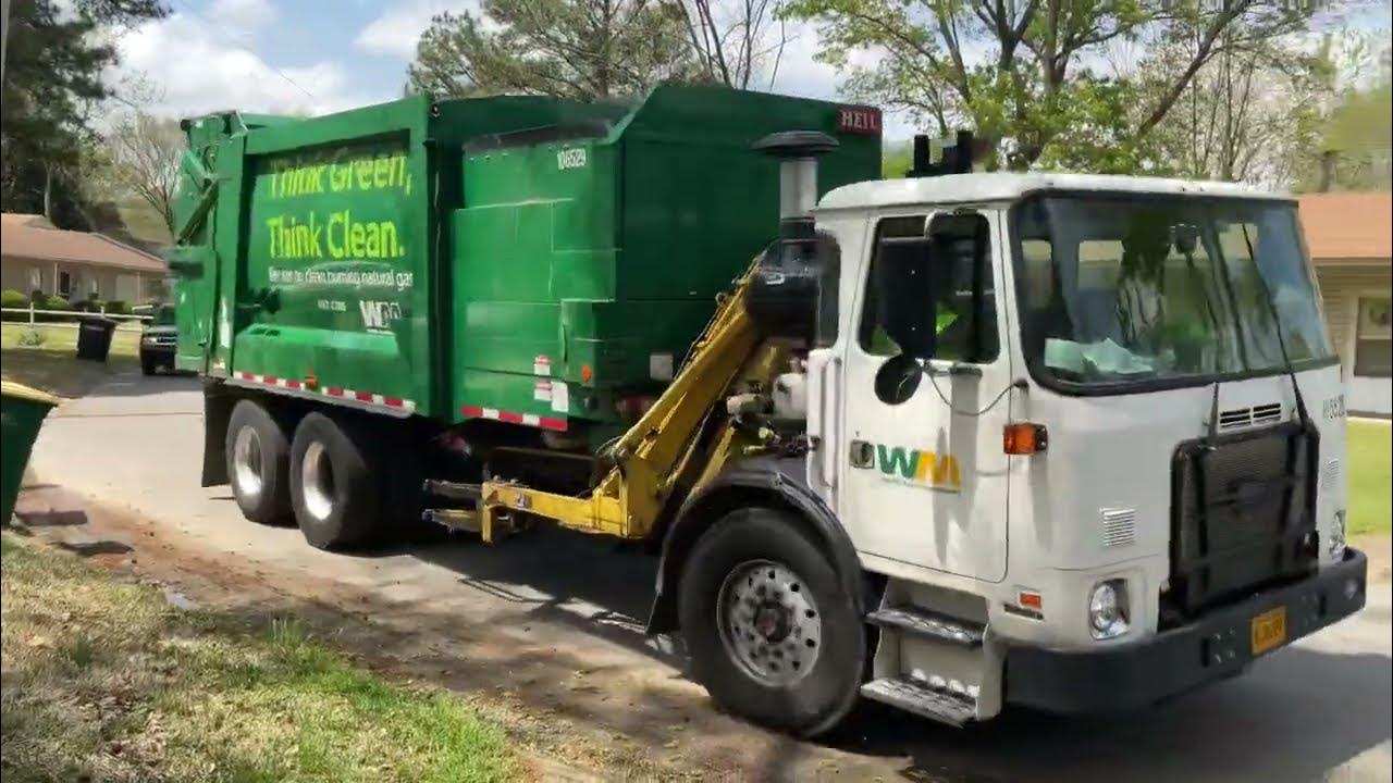 WM | Autocar ACX CNrG Heil Python Garbage Truck - YouTube